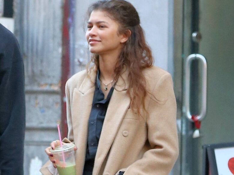 Starbucks Matcha Latte, Zendaya's "customization | 初めての長期入院生活からの社会復帰